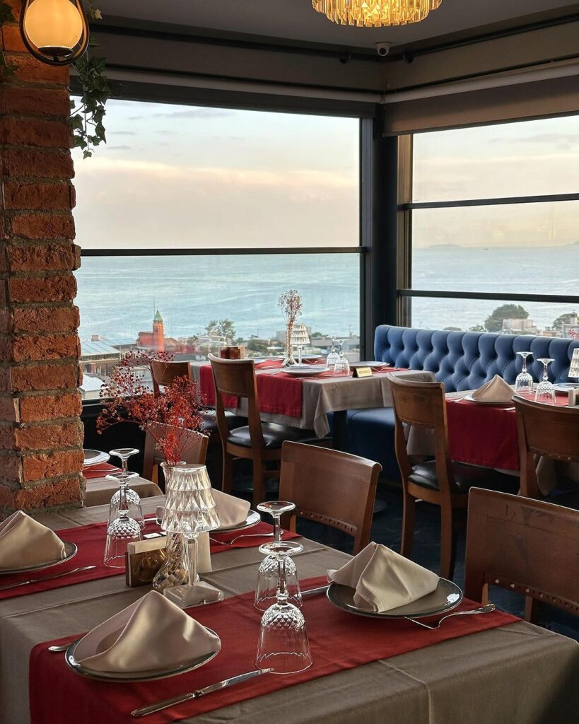 Queb Rooftop Restaurant - Best Sultanahmet Restaurant